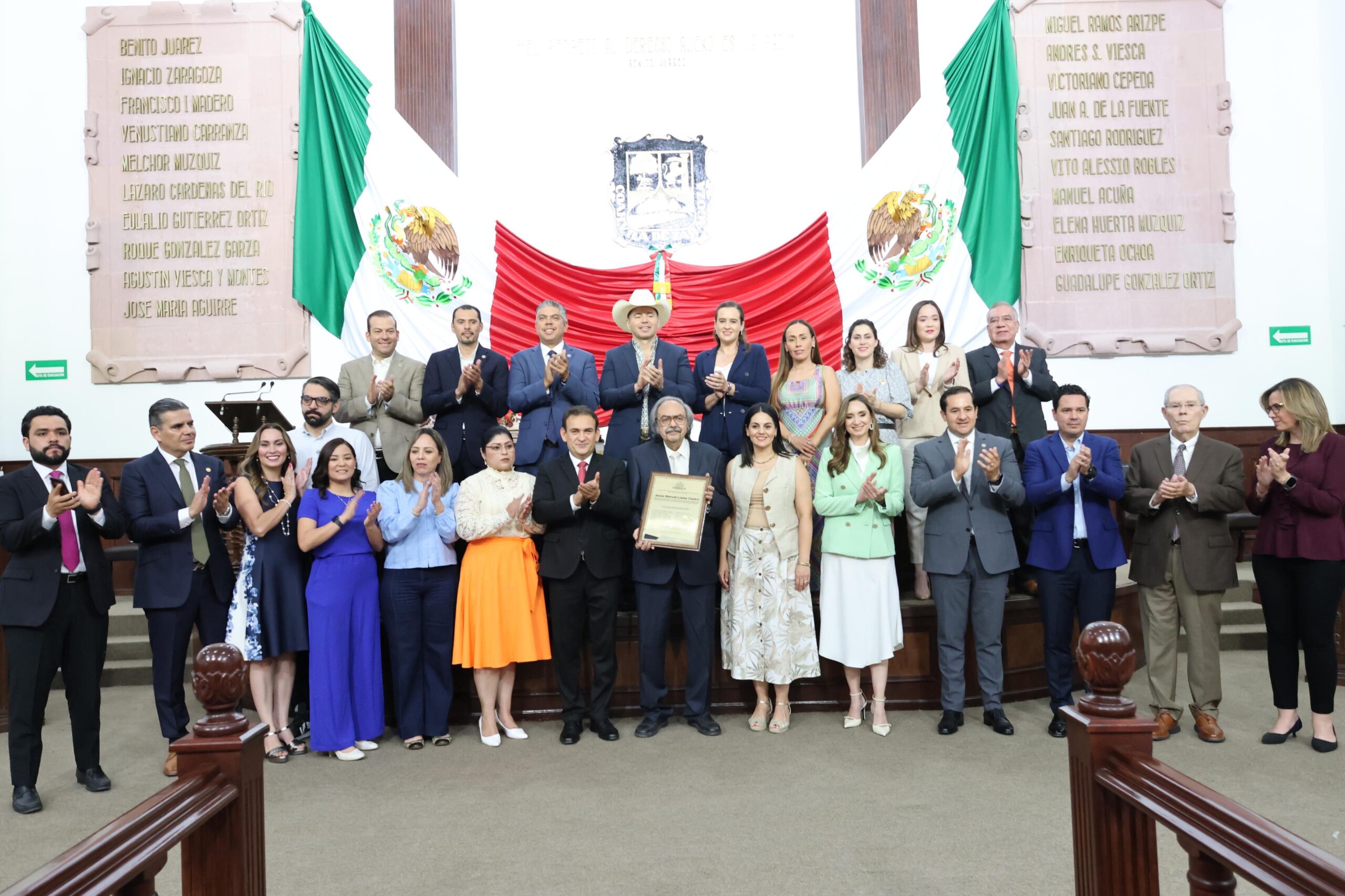 Reconoce Congreso de Coahuila trayectoria de Jesús López Castro al ...